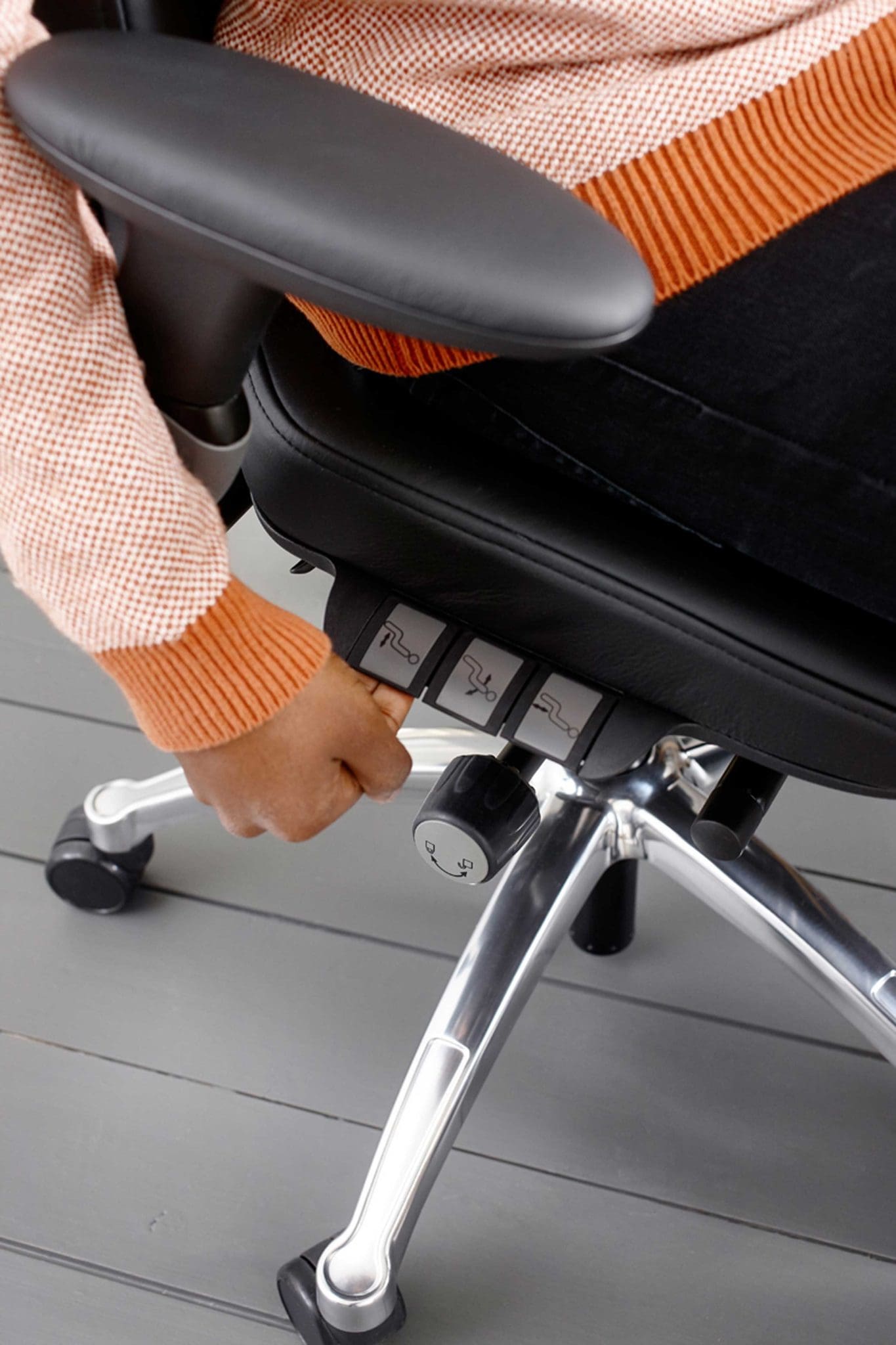 RH Logic 400: Ergonomic Task Chair | Silvermans