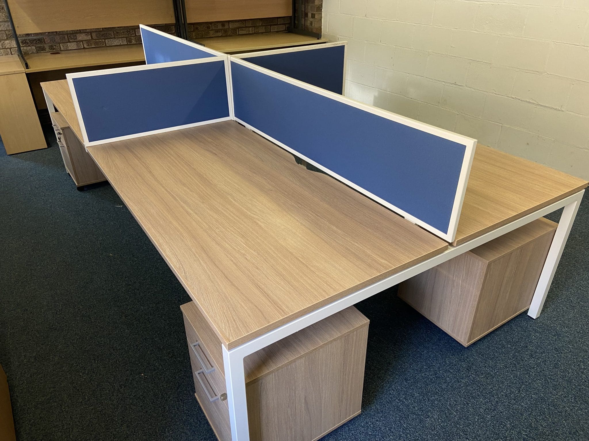 Block Of 4 Desks Inc Screens / Pedestals / Cable Trays - Silvermans ...