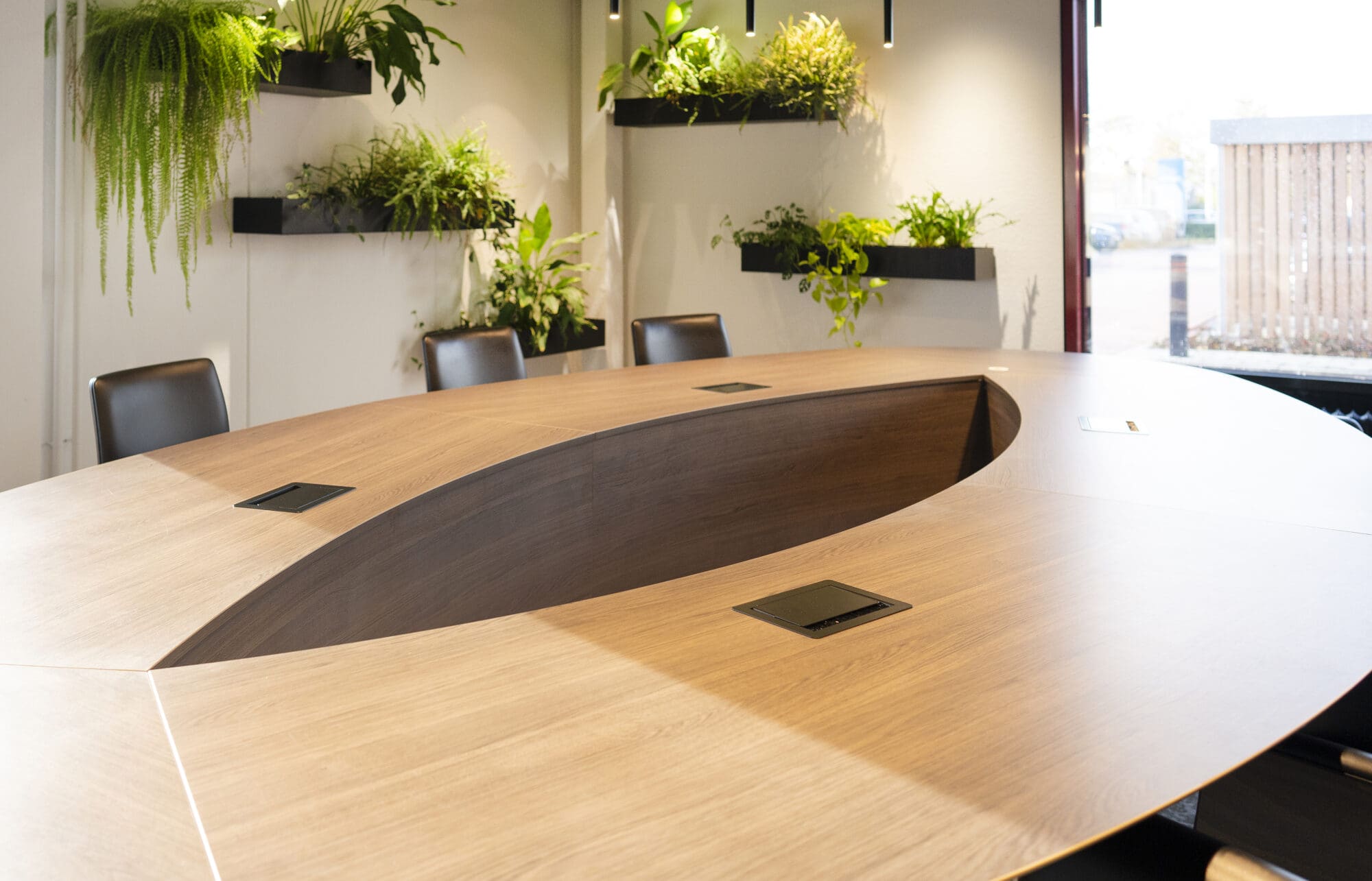 Onix - Ellipse Meeting Table - Silvermans Office Furniture